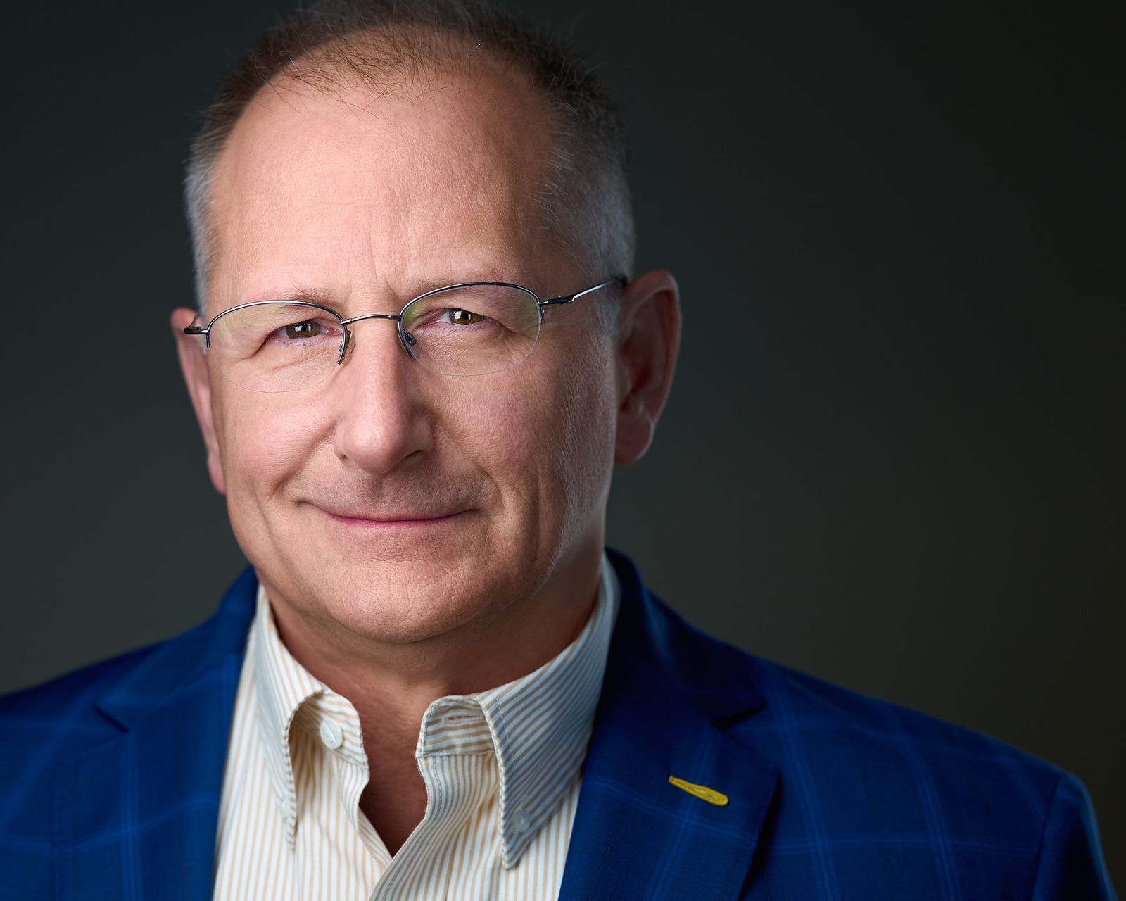 Success Beyond Wealth - podcastify.me